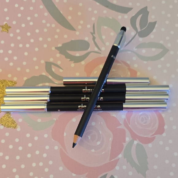 Doucce | Makeup | 4 Doucce Smudge Resistant Black Eyeliner Pencils New ...